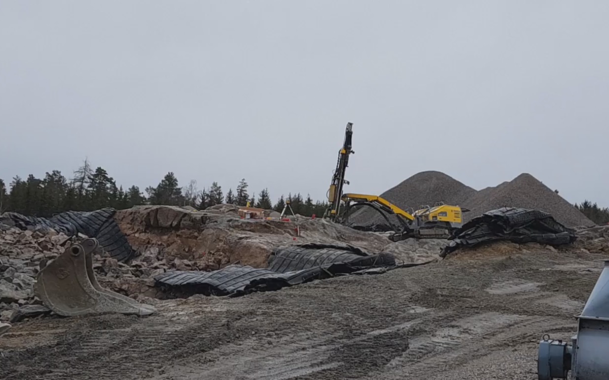 Blast mats – Royex Rock Breaking & Excavation – Safe, Reliable and Low ...